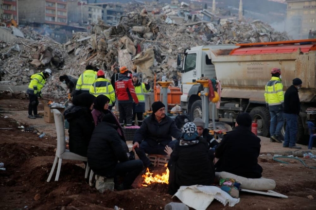 Cold, hunger, despair grip homeless as Turkey-Syria earthquake toll ...