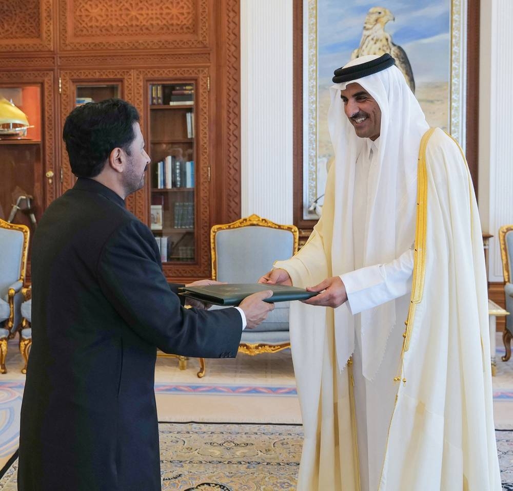 Amir receives the credentials of six new ambassadors to the country ...