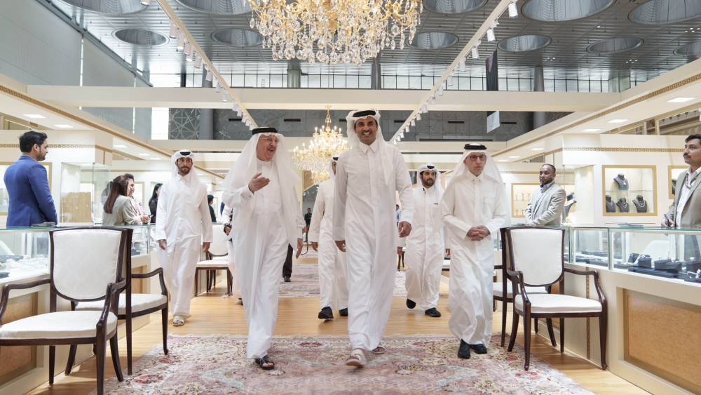 Amir visits Doha Jewellery and Watches Exhibition - Gulf Times