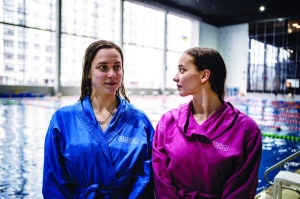 Ukraine swimming twins, vowing boycott, urge IOC to back ‘peace’ - Gulf ...