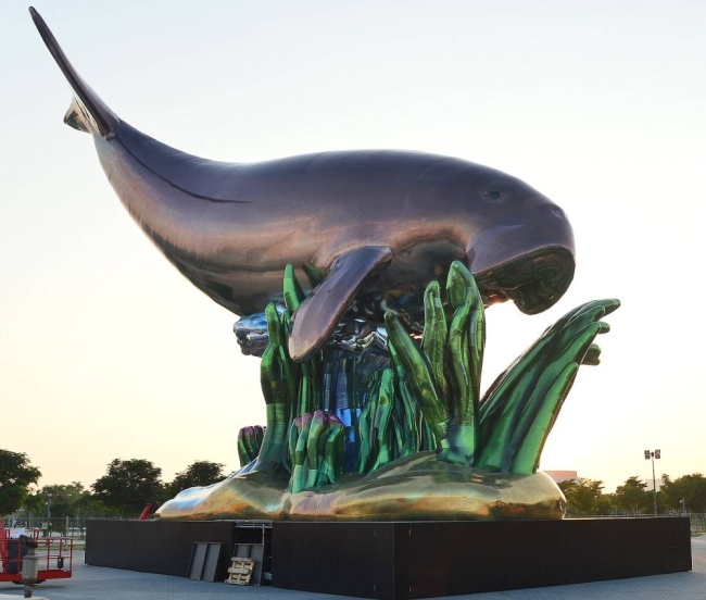 Iconic Dugong sculpture bids farewell to Doha - Gulf Times