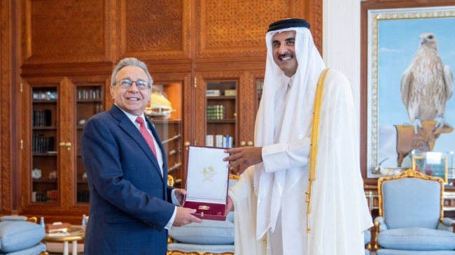 Amir grants Al Wajbah Decoration to Ambassador of Peru - Gulf Times