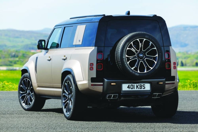 Alfardan Premier Motors unveils 'most extreme, powerful' Defender OCTA ...