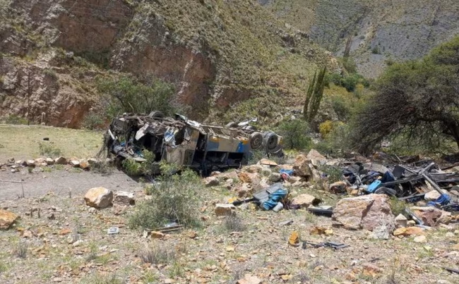 Over 30 dead after bus fell into Ravine in Southern Bolivia - Gulf Times