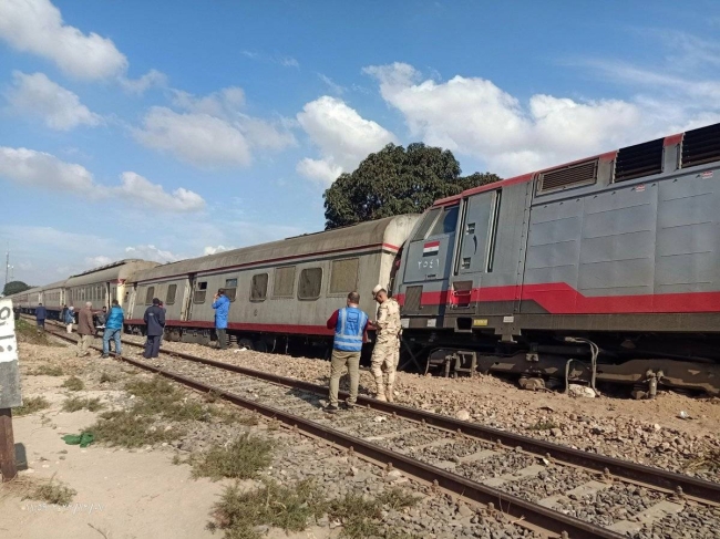 Eight killed, 12 injured in train-minibus collision in Egypt - Gulf Times