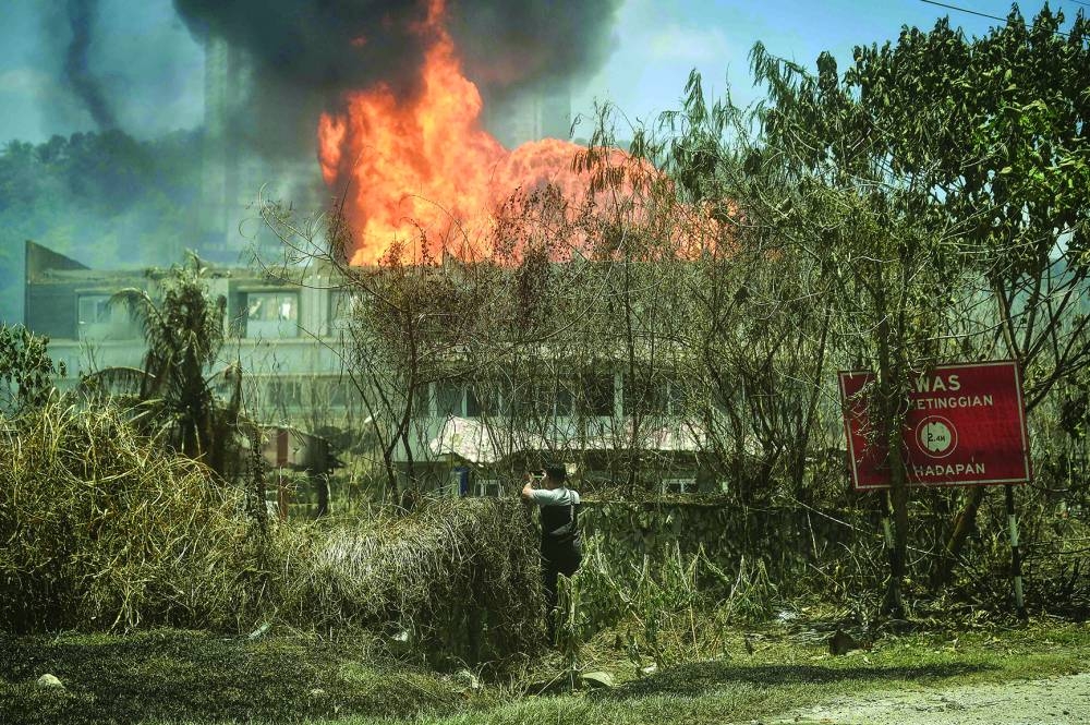 Scores in hospital after huge fire at gas pipeline in Malaysia - Gulf Times