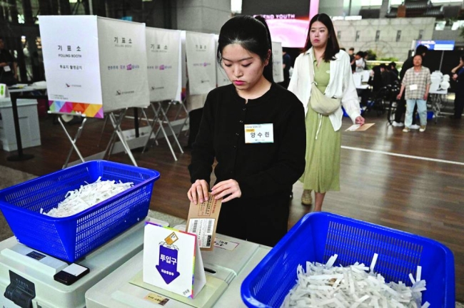 How a Gen Z gender divide is reshaping democracy - Gulf Times