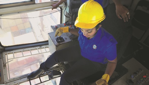 Lanka’s first woman gantry operator - Gulf Times