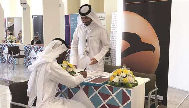 Al Khaliji takes part in QU’s annual career fair - Gulf Times