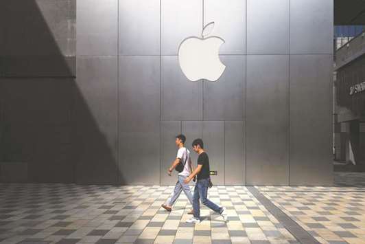 Apple’s China problem highlights conundrum for tech sector in US - Gulf ...